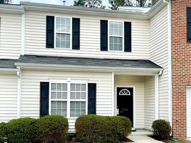 3 BR, 2.5 BA Apartment 3525 Londonville Lane, Unit 3525, Raleigh, NC 27604