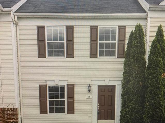 3 BR, 2.5 BA Apartment 35 Fastview Dr, Unit 35, Martinsburg, WV 25404