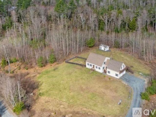 3 BR, 2.5 BA Apartment 35 Serendipity Way, Enfield, NH 03748