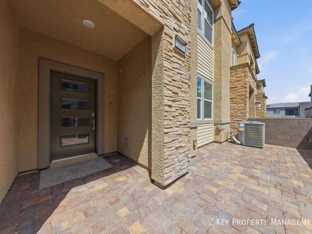 3 BR, 2.5 BA Apartment 366 Francis Peak Dr, Henderson, NV 89015