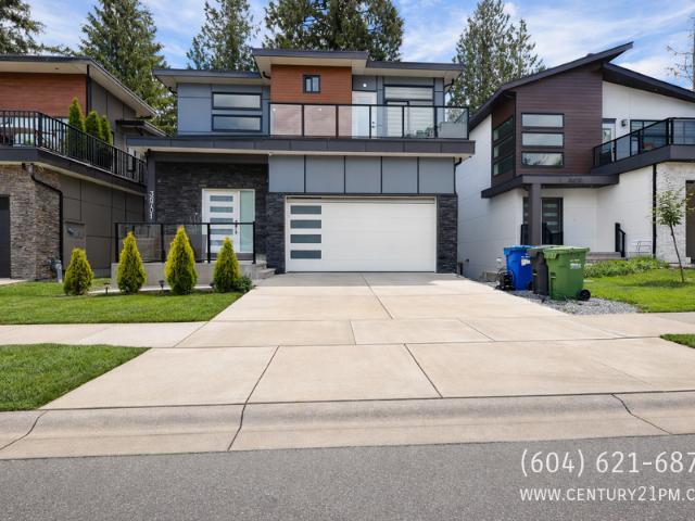 3 BR, 2.5 BA Apartment 36701 Carl Creek Cres, Abbotsford, BC V3G 0H4