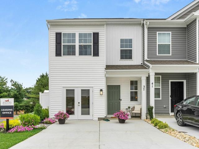 3 BR, 2.5 BA Apartment 37 Kitsune Blvd Unit 42, Martinsburg, WV 25404