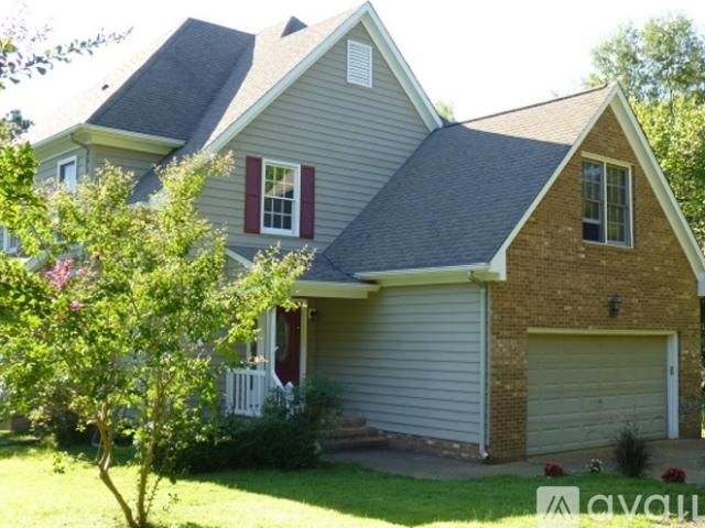 3 BR, 2.5 BA Apartment 3825 Cluster Way, Williamsburg, VA 23188
