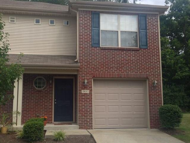 3 BR, 2.5 BA Apartment 3837 Pine ridge Way, Lexington, KY 40514