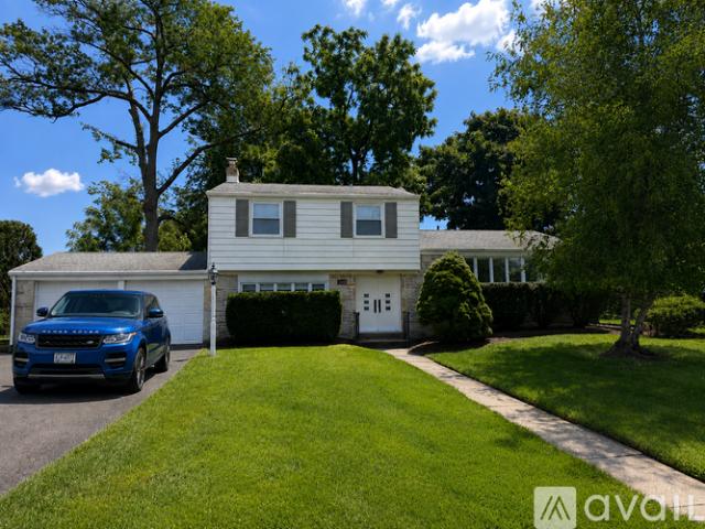 3 BR, 2.5 BA Apartment 3953 Blake Road, Montgomery County, PA 19006