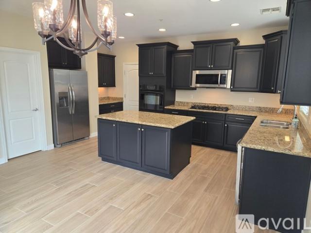 3 BR, 2.5 BA Apartment 3922 East Cat Balue Drive, Phoenix, AZ 85050