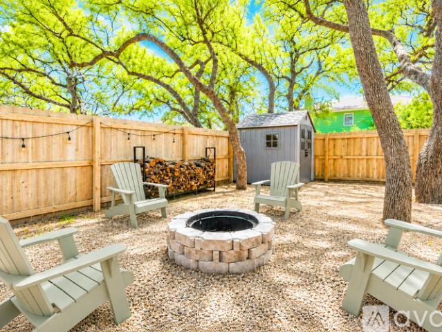 3 BR, 2.5 BA Apartment 3922 Regal Rose, San Antonio, TX 78259