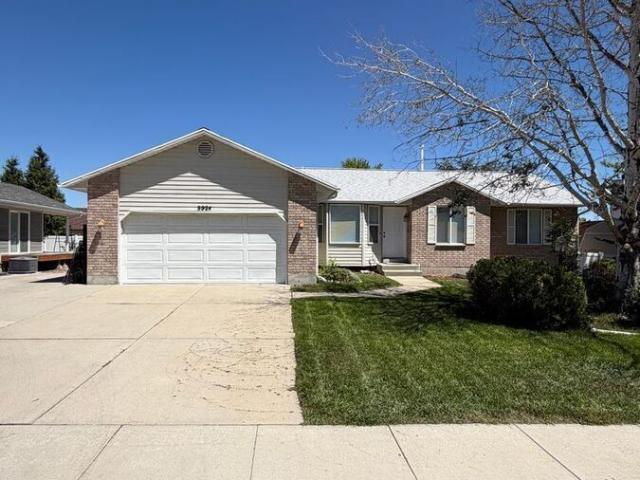 3 BR, 2.5 BA Apartment 3924 Dunkeld Street, South Jordan, UT 84009