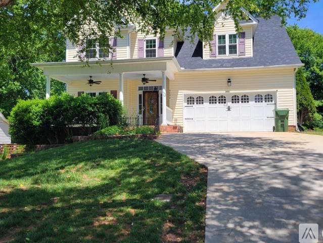 3 BR, 2.5 BA Apartment 4042 River Falls Drive, Lowell, NC 28098