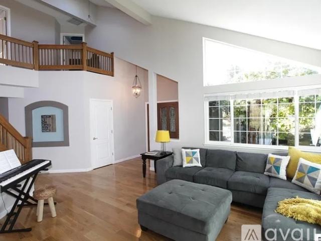 3 BR, 2.5 BA Apartment 4045 Riverhaven Drive, Reno, NV 89519