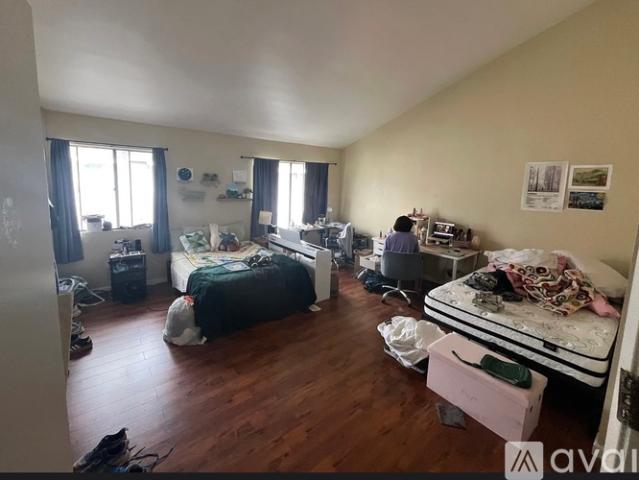 3 BR, 2.5 BA Apartment 4058 Mahaila Avenue, Unit C, San Diego, CA 92122