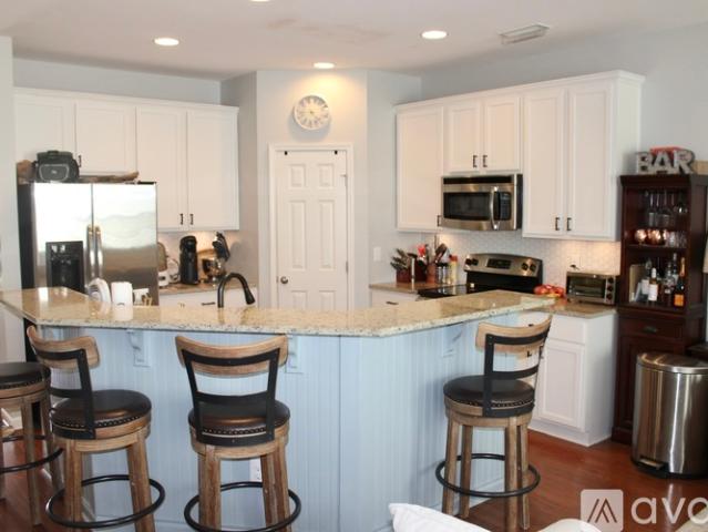 3 BR, 2.5 BA Apartment 407 Stone Flower Lane, Raleigh, NC 27603