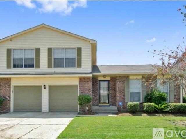 3 BR, 2.5 BA Apartment 407 Westminster Drive, Slidell, LA 70460
