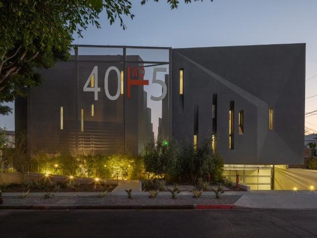 3 BR, 2.5 BA Apartment 4025 Grand View Boulevard Unit 02, Los Angeles, CA 90066