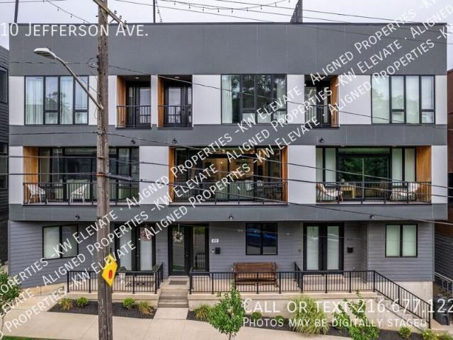 3 BR, 2.5 BA Apartment 410 Jefferson Ave Cleveland, OH 44113