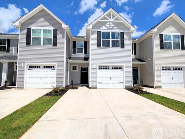 3 BR, 2.5 BA Apartment 411 Mancini Drive, Unit 411 Mancini Dr, Greenville, SC 29605