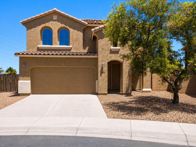 3 BR, 2.5 BA Apartment 41396 W Rio Bravo Dr, Maricopa, AZ 85138