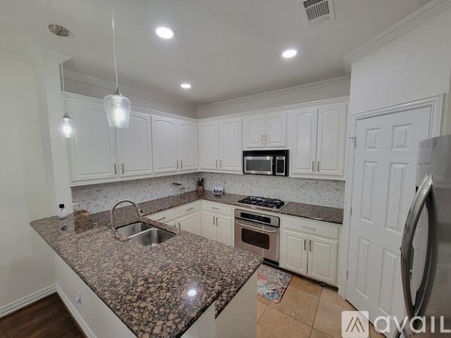 3 BR, 2.5 BA Apartment 4263 Towne Lake Court, Unit 4263, Irving, TX 75061