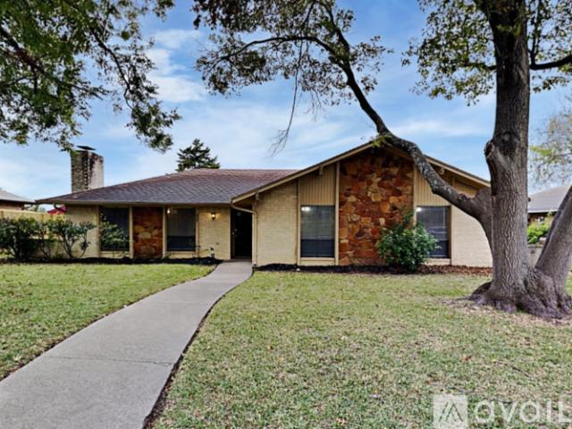3 BR, 2.5 BA Apartment 426 Newcastle Dr, Desoto, TX 75115
