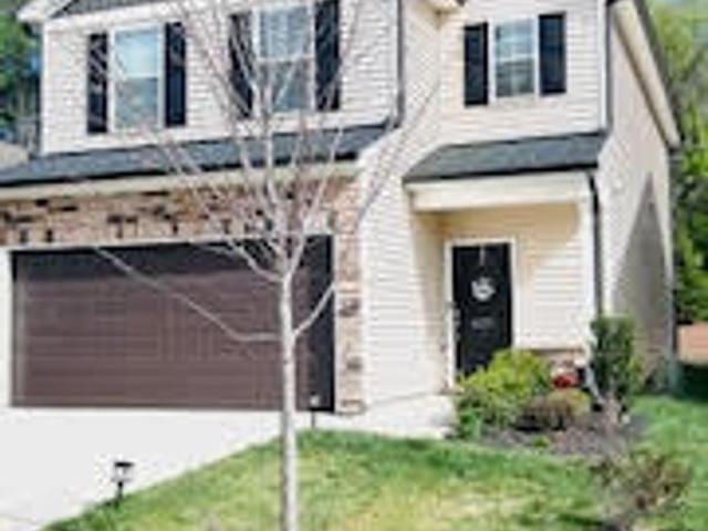 3 BR, 2.5 BA Apartment 4231 Honeysuckle Vine Drive, Winston Salem, NC 27106