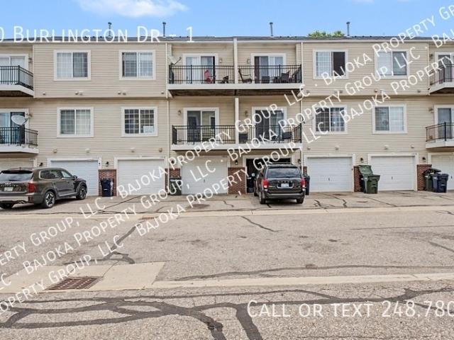 3 BR, 2.5 BA Apartment 43050 Burlington Dr, Sterling Heights, MI 48313