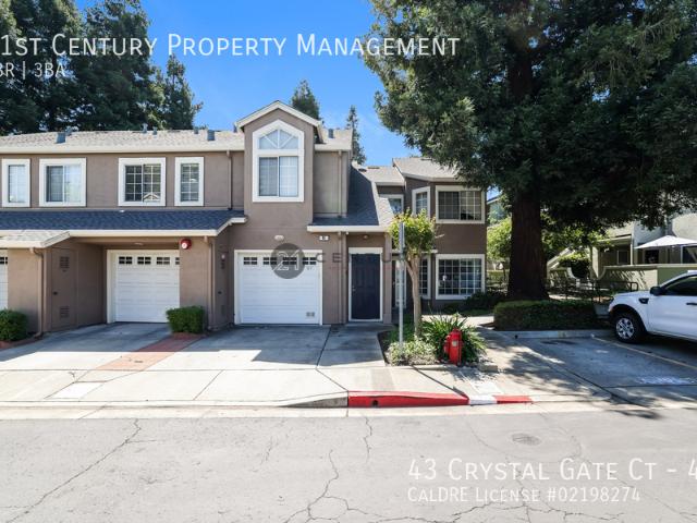 3 BR, 2.5 BA Apartment 43 Crystal Gate Ct, Hayward, CA 94544