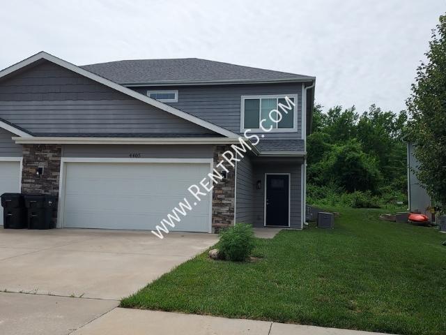 3 BR, 2.5 BA Apartment 4405 SE Gemstone Ln, Topeka, KS 66609