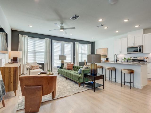 3 BR, 2.5 BA Apartment 4510 N Loop 1604 E Unit 2403, San Antonio, TX 78247