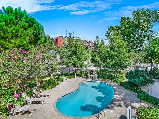3 BR, 2.5 BA Apartment 4960 York St Unit 2315, Metairie, LA 70001