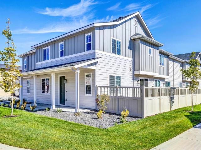 3 BR, 2.5 BA Apartment 4990 N Palustris Way Unit 6237 Apgar, Meridian, ID 83646