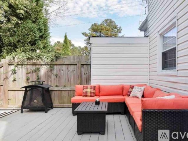 3 BR, 2.5 BA Apartment 5045 Bell Drive Southeast, Unit 5045, Smyrna, GA 30080