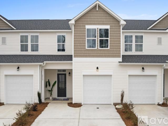 3 BR, 2.5 BA Apartment 5049 Northstar Drive, Unit Bishops Ridge, Leland, NC 28451