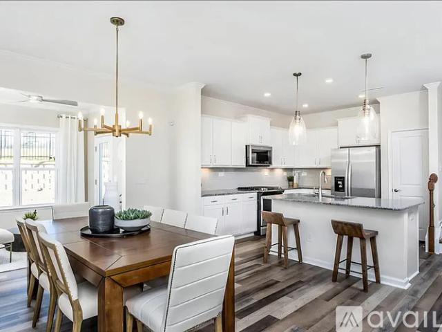 3 BR, 2.5 BA Apartment 515 Vassar Drive, Durham, NC 27713