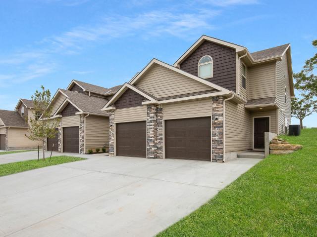 3 BR, 2.5 BA Apartment 5103 Goodman Street Unit 5228, Riverside, MO 64150