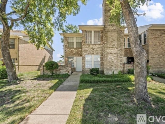 3 BR, 2.5 BA Apartment 525 Towne House Lane, Unit 525, Richardson, TX 75081