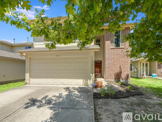 3 BR, 2.5 BA Apartment 5312 Hutchinson Drive, Austin, TX 78723