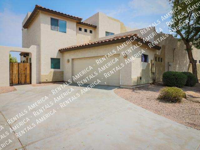 3 BR, 2.5 BA Apartment 544 N Alma School Rd, Mesa, AZ 85201