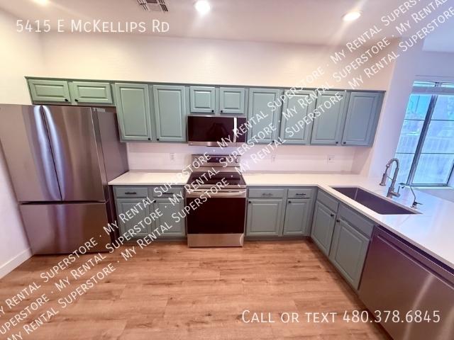 3 BR, 2.5 BA Apartment 5415 E McKellips Rd, Mesa, AZ 85215