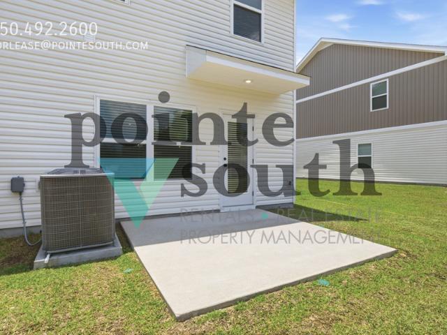 3 BR, 2.5 BA Apartment 5530 Lexlee Blvd, Pensacola, FL 32526