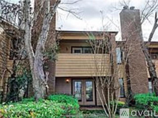 3 BR, 2.5 BA Apartment 5646 South Lakeshore Drive, Unit 2, Shreveport, LA 71119