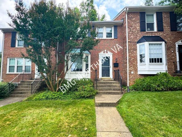 3 BR, 2.5 BA Apartment 566 Windover Ave NW, Vienna, VA 22180