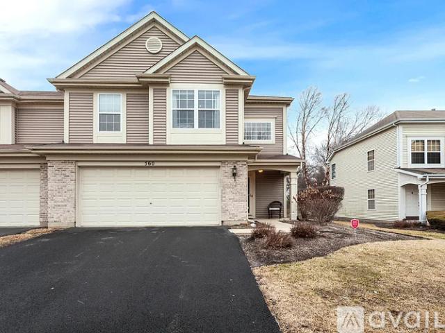 3 BR, 2.5 BA Apartment 560 Lancaster Dr, Unit 560, Pingree Grove, IL 60140
