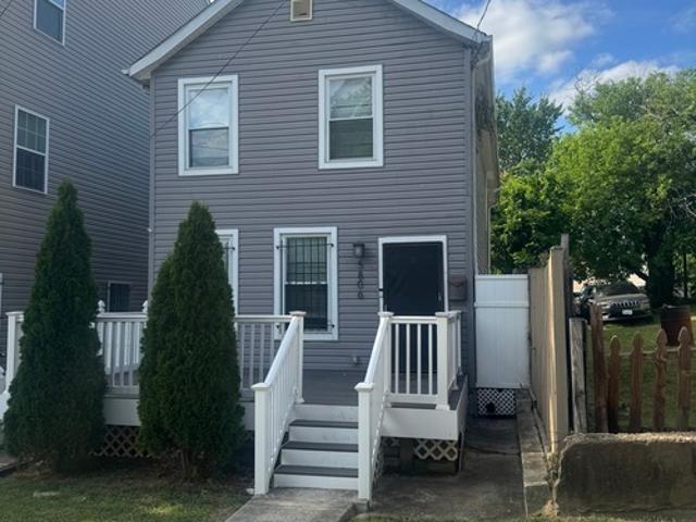3 BR, 2.5 BA Apartment 5806 Field Place Northeast, Washington, DC 20019