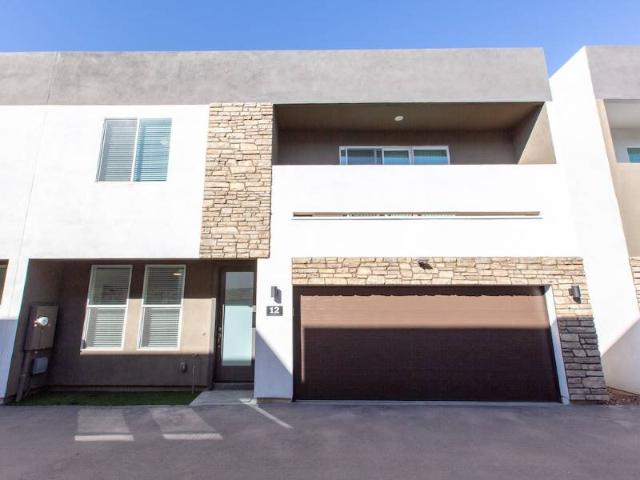 3 BR, 2.5 BA Apartment 600 N 53rd Street Unit 021, Phoenix, AZ 85008