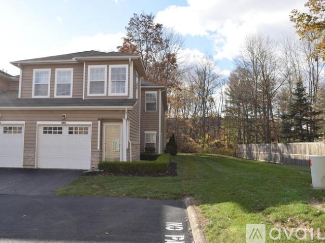 3 BR, 2.5 BA Apartment 6126 Kirklington Circle, Unit 2nd Floor, Westerville, OH 43081