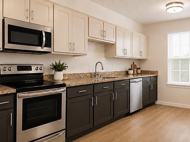 3 BR, 2.5 BA Apartment 6244 Trumpeter Lane Unit 3176 Canvasback Lane, Ypsilanti, MI 48197