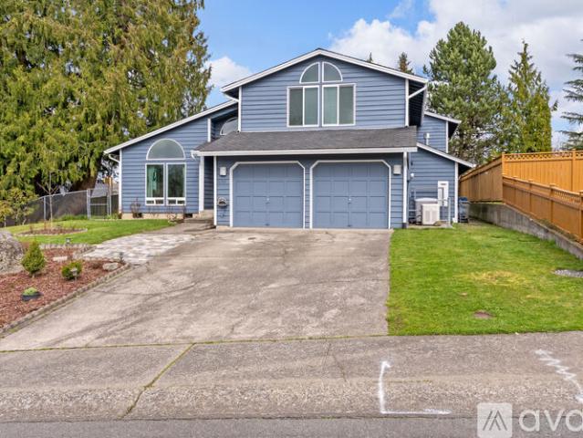 3 BR, 2.5 BA Apartment 6301 36th Street Southeast, Auburn, WA 98092