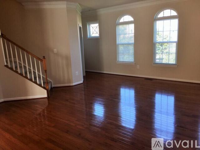 3 BR, 2.5 BA Apartment 6308 Santo Place, Unit 00, Capitol Heights, MD 20743