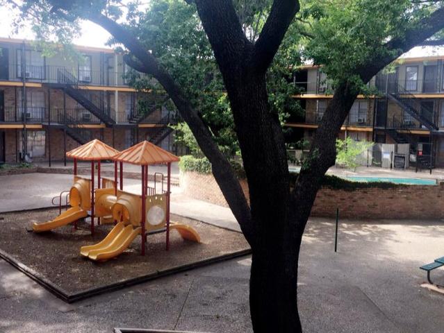 3 BR, 2.5 BA Apartment 6320 Windswept Ln Unit 738, Houston, TX 77057
