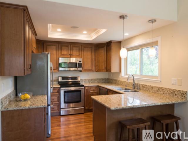 3 BR, 2.5 BA Apartment 649 Calle Aragon, Unit 649, Oak Park, CA 91377